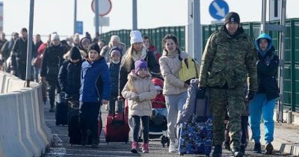 Ukrainian Refugees in Poland: The Festival of Help and the Government’s ...